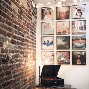 30+ Music Themed Bedroom Design and Decor Ideas - MaterialSix