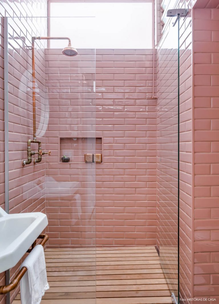 23 Best Modern Shower Tile Ideas & Designs