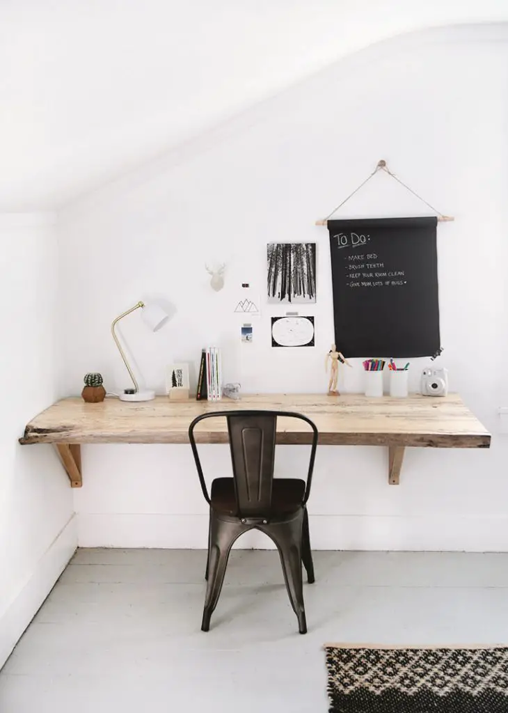 37 DIY Desk Plans to Help You Create an Awesome Work Space