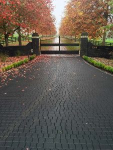 30 Cool Driveway Gate Ideas That’ll Increase Your Home’s Value