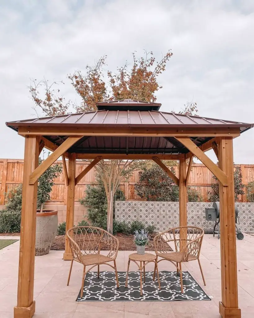 40 Inspiring Backyard Gazebo Design Ideas - MaterialSix