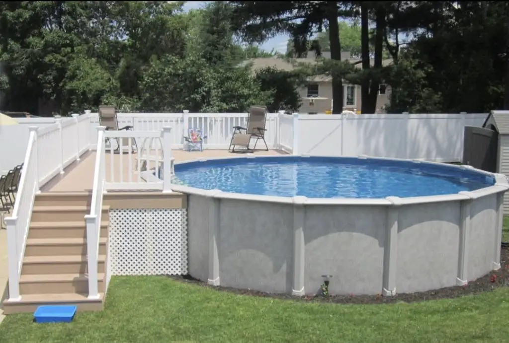 20 Stunning Semi Inground Pool Designs for Your Backyard Oasis (You Won ...