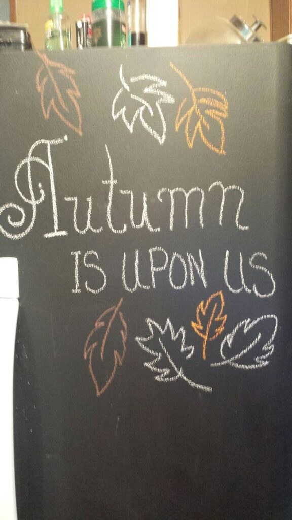 20 Creative Fall Chalkboard Art Ideas You Can DIY This Season ...
