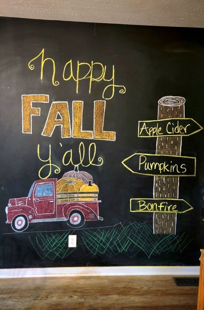 20 Creative Fall Chalkboard Art Ideas You Can DIY This Season ...