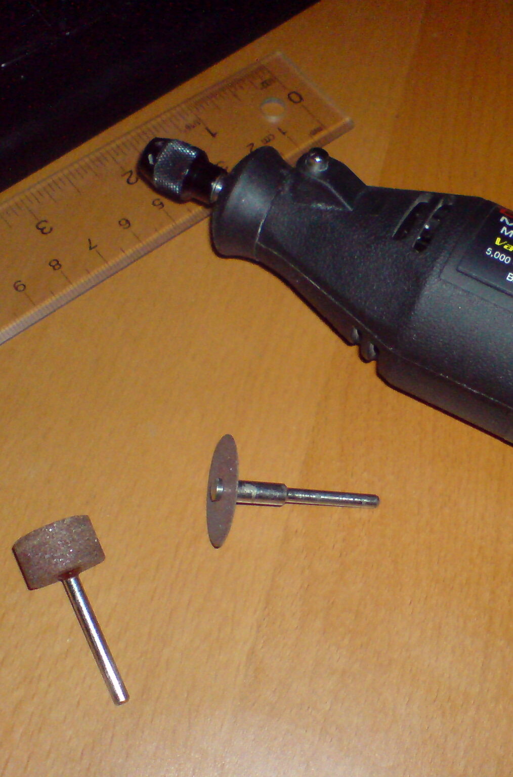 Dremel Bits Guide 2025: Types, Uses & Tips for Every Project - MaterialSix